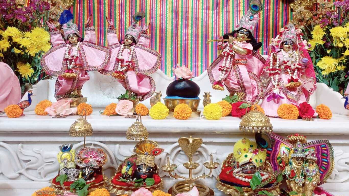 ISKCON Navi Mumbai. Official website of ISKCON at Kharghar, Navi Mumbai