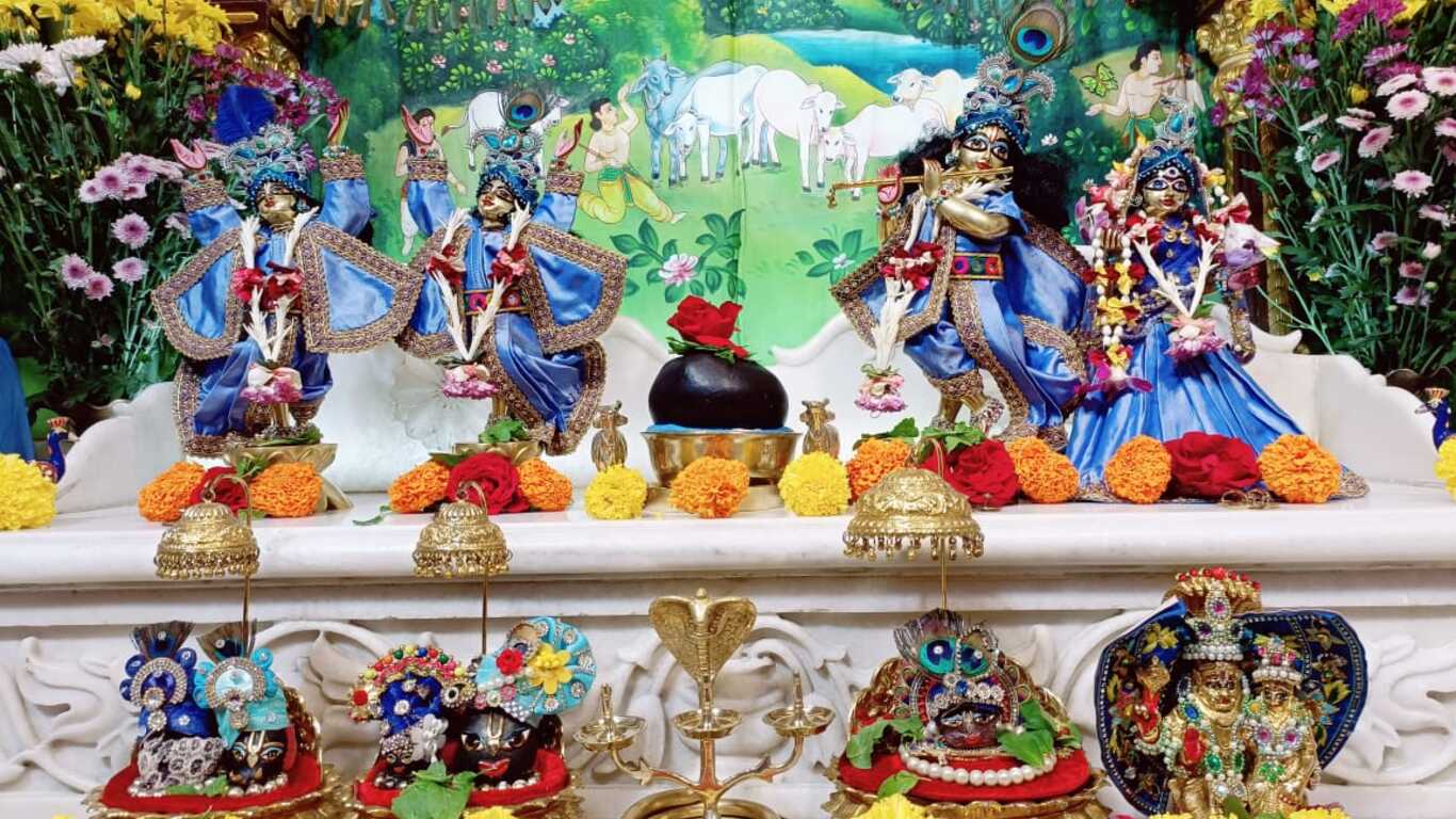 ISKCON Navi Mumbai. Official website of ISKCON at Kharghar, Navi Mumbai